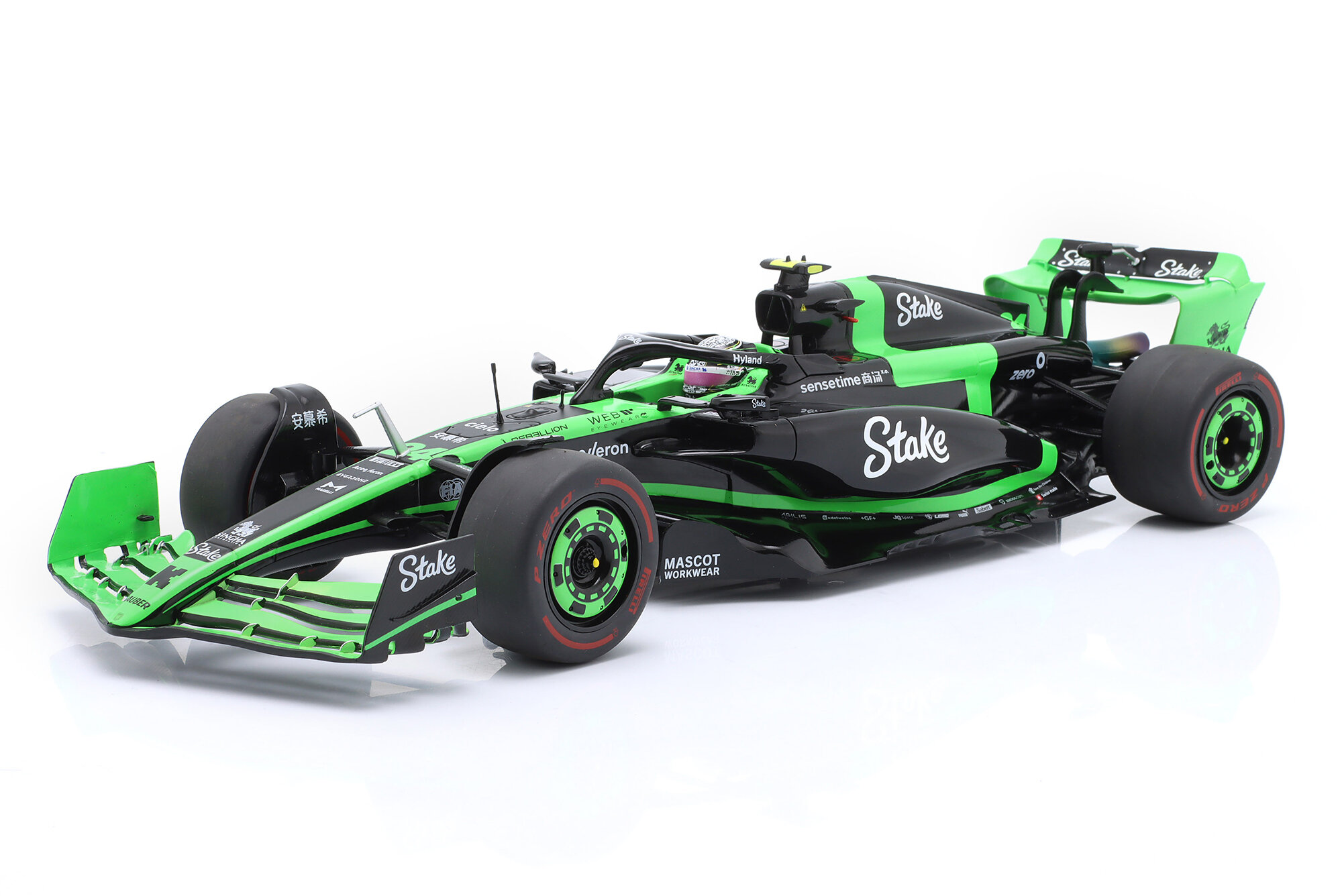 Модель коллекционная SOLIDO Sauber kick C44 gp bahrain 2024