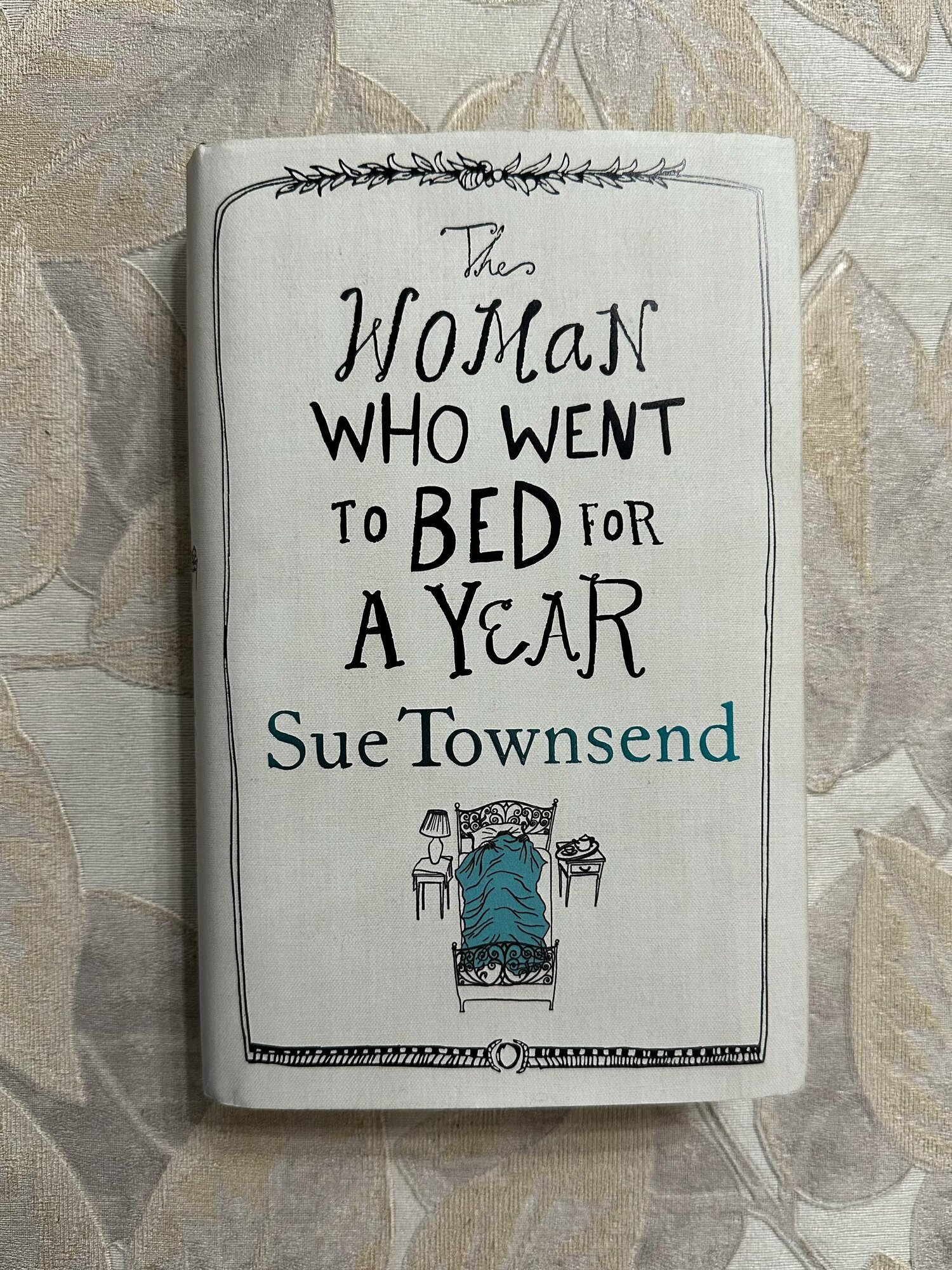The Woman who Went to Bed for a Year / Женщина которая легла в кровать на год