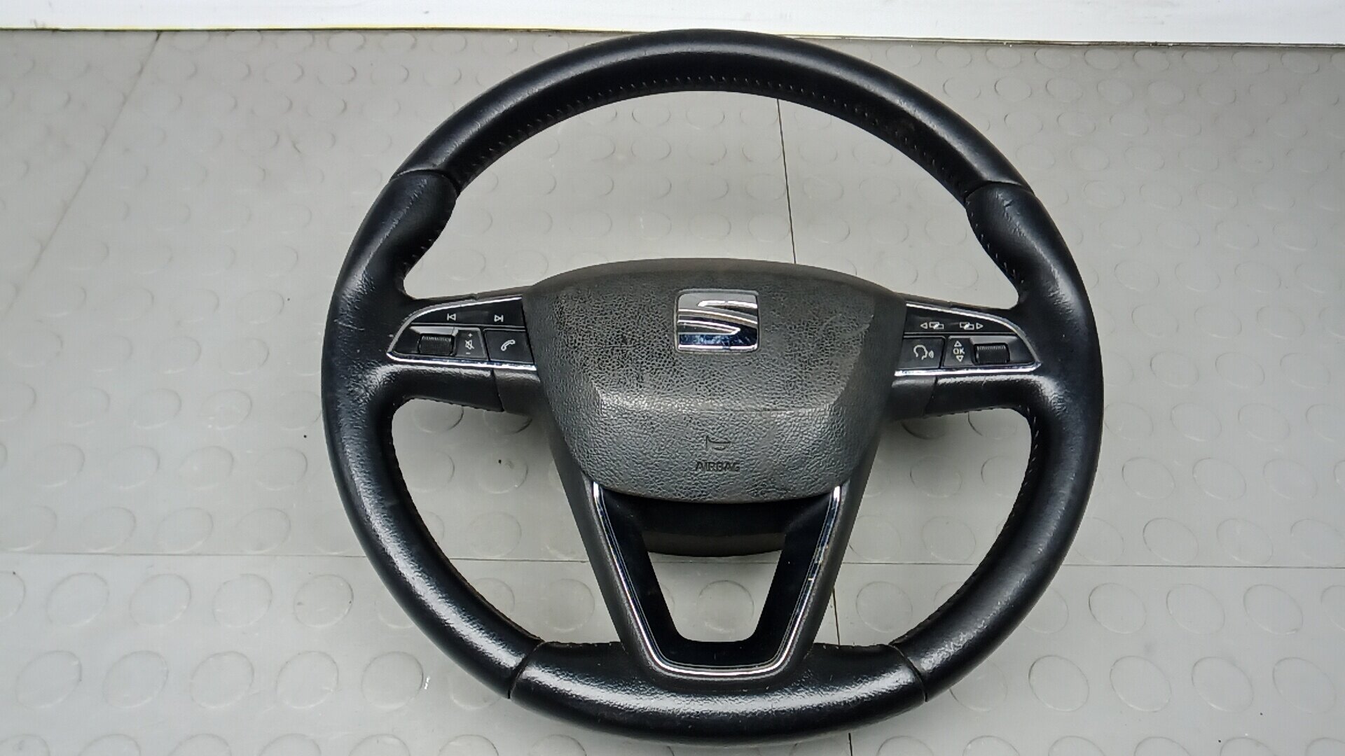 Руль SEAT LEON 3