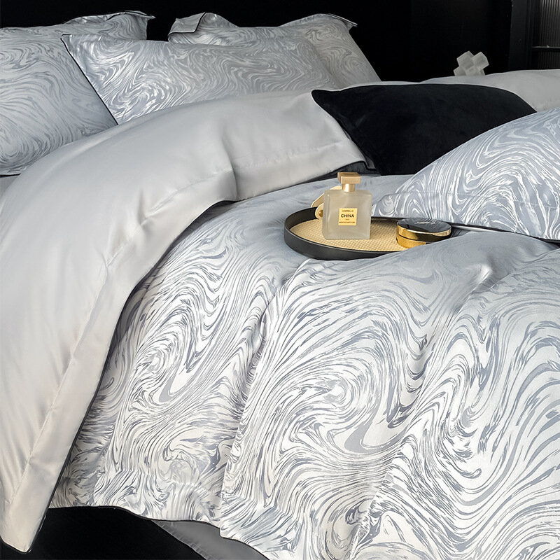 Летний комплект постельного белья ice silk из четырех частей, легкая роскошь, ощущение роскоши главной спальни, новое постельное белье 2025 года, простыня из трех частей и стеганое одеяло.
