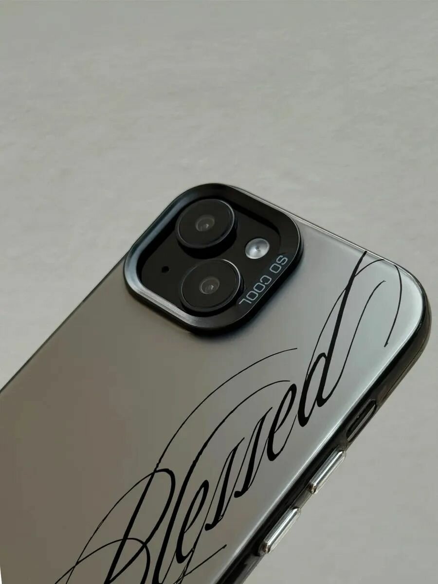 Чехол на Iphone 15 y2k — фото 1