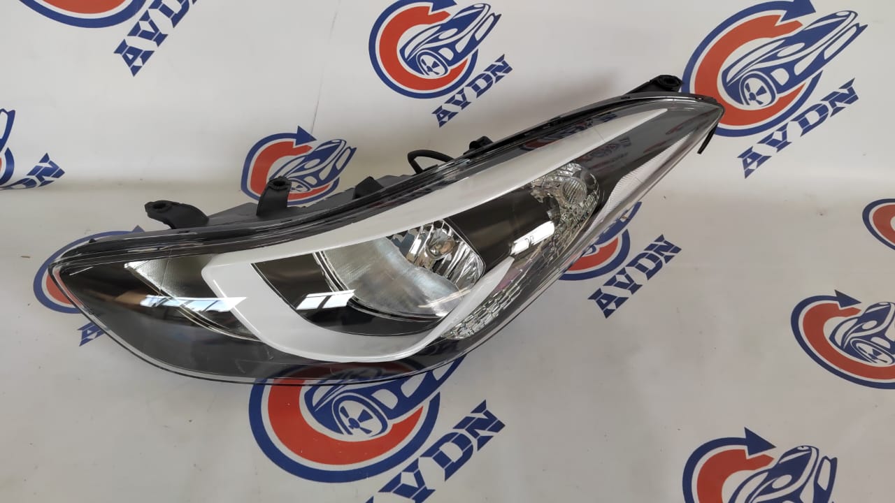 Фара левая HYUNDAI ELANTRA 14-16 с корректором