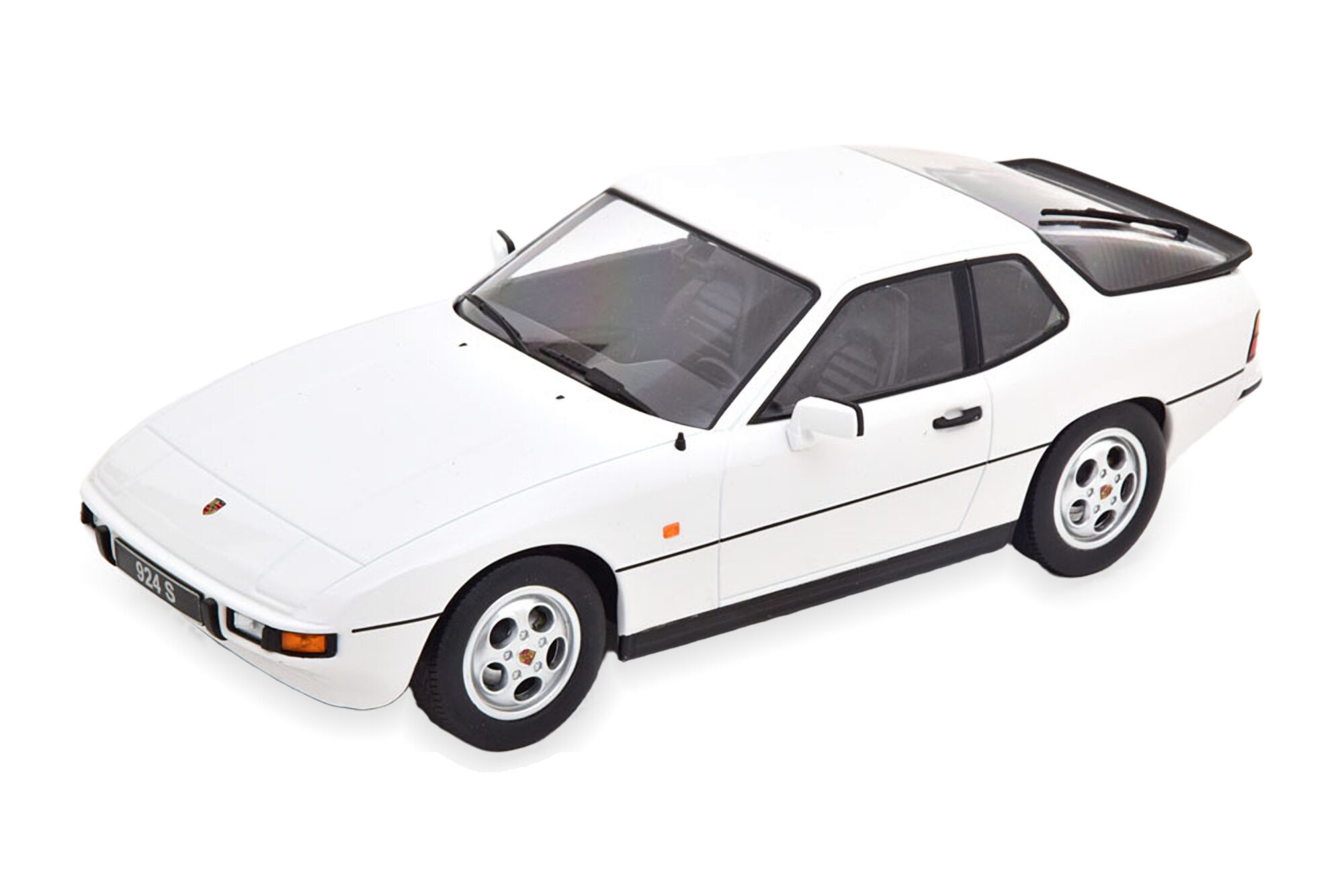 Модель коллекционная KK-SCALE Porsche 924 s 1986 white
