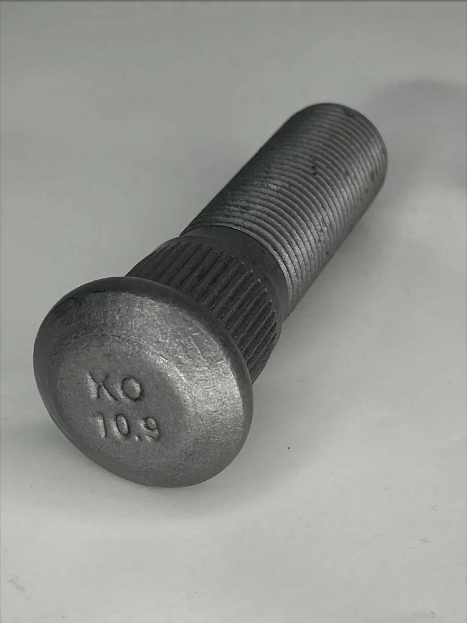 Шпилька колеса (задняя) для а/м ГАЗель 3302 (М18х1,5х65; 10.9), 12 штук