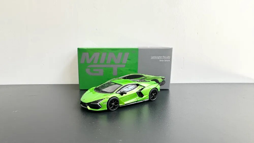 Машинка Коллекционная модель автомобиля MINIGT #789 Lamborghini Revuelto 1:64 масштаб, багуардовый цвет, легендарный суперкар