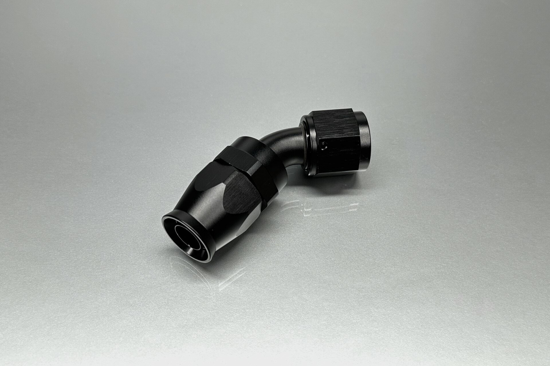 LEVEL Performance фитинг для PTFE-шланга AN10 45° GBTP6001-4510