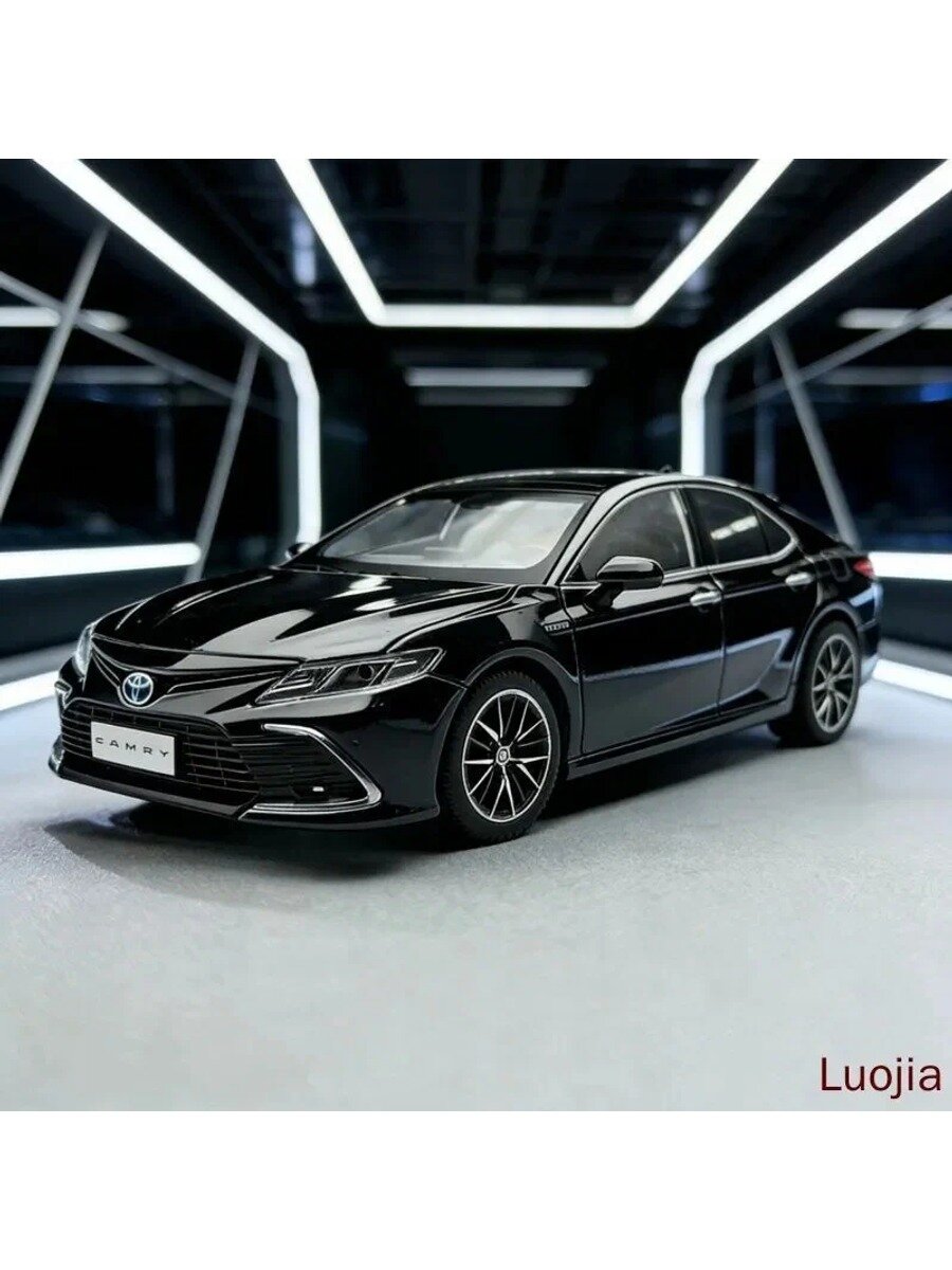 Миниатюрная модель автомобиля из литого металла Тойота Камри 2023 модель автомобиля Игрушки 1:18 Toyota Camry 2023