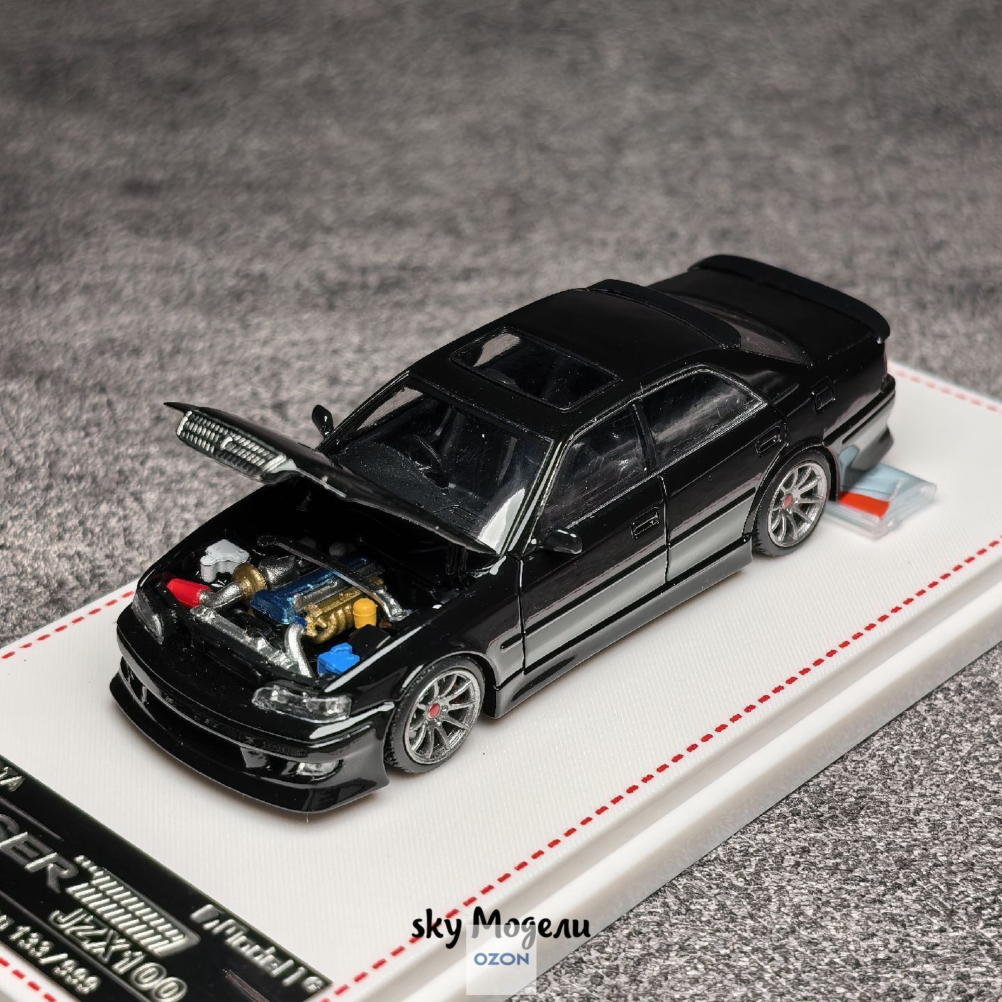 Машинка Model 1 & Focal Horizon 1:64 Toyota Chaser MK6(JZX100) black