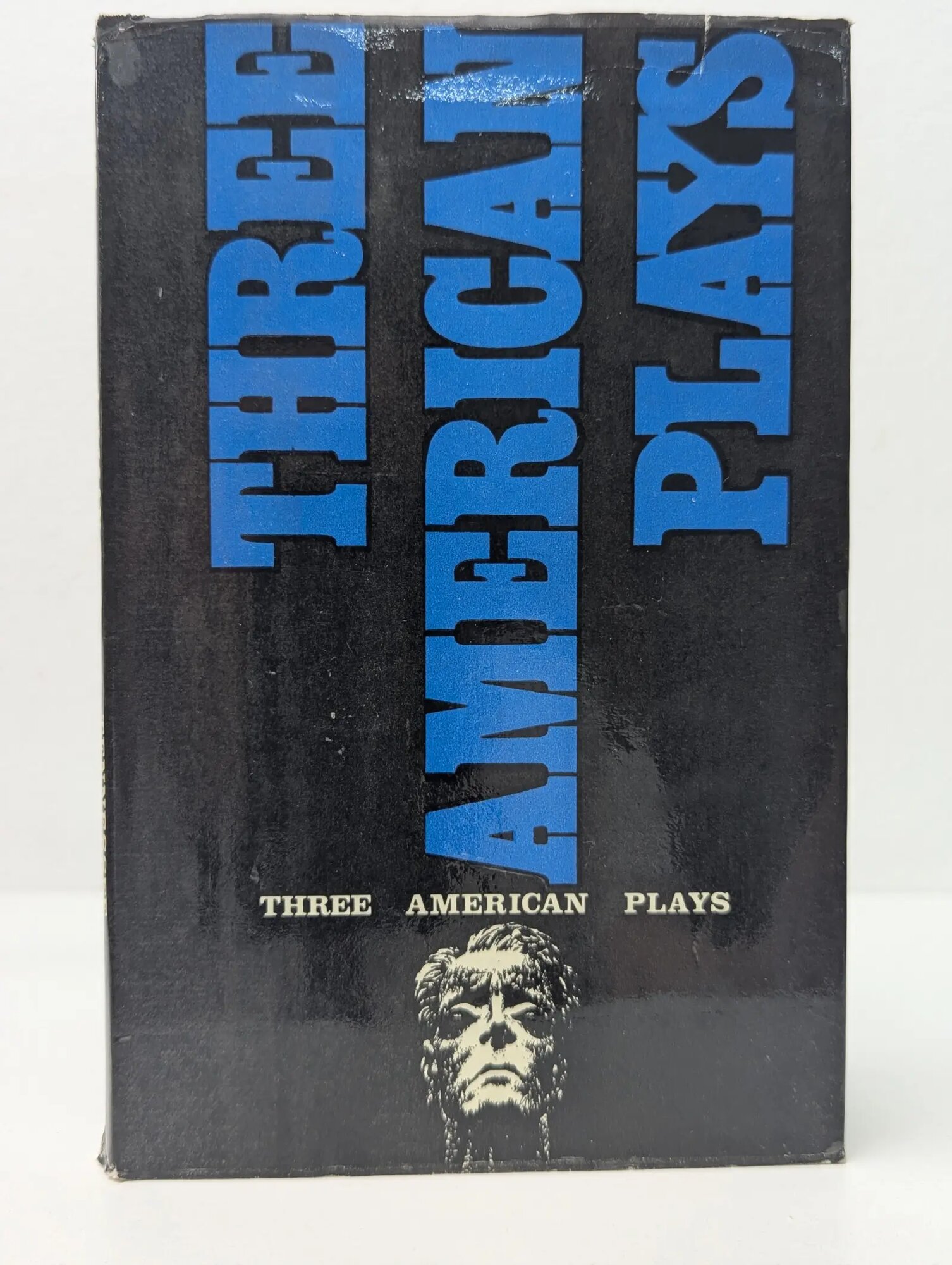 Three American Plays. Три американские пьесы O'Neill Eugene, Hellman Lillian, Williams Tennessee 1972