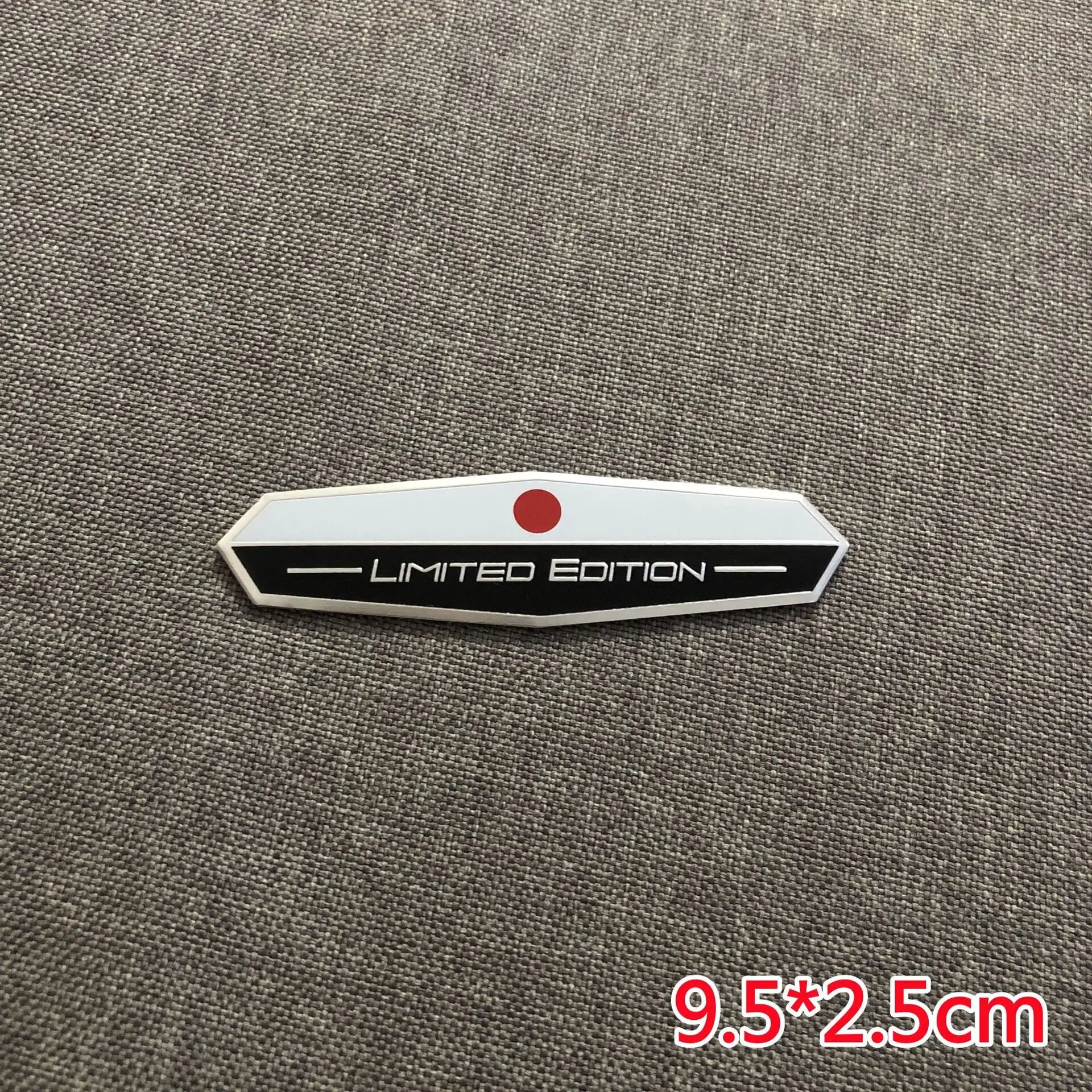 Эмблема "Limited Edition B" с японским флагом для авто