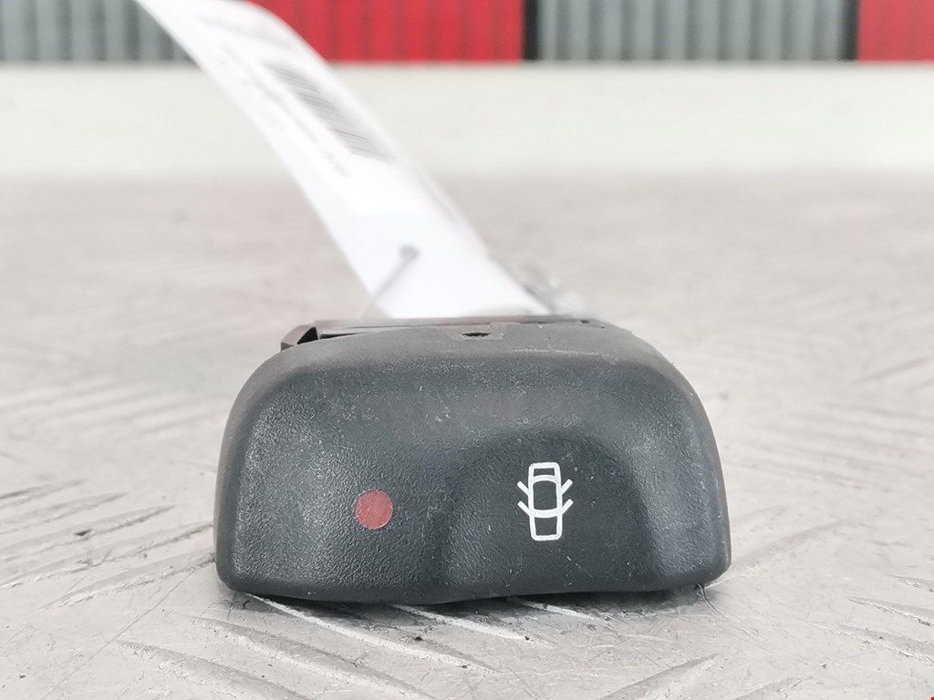 Кнопка центрального замка / 1462836 841242B 7700841242 для Renault Megane 1 (с пробегом)