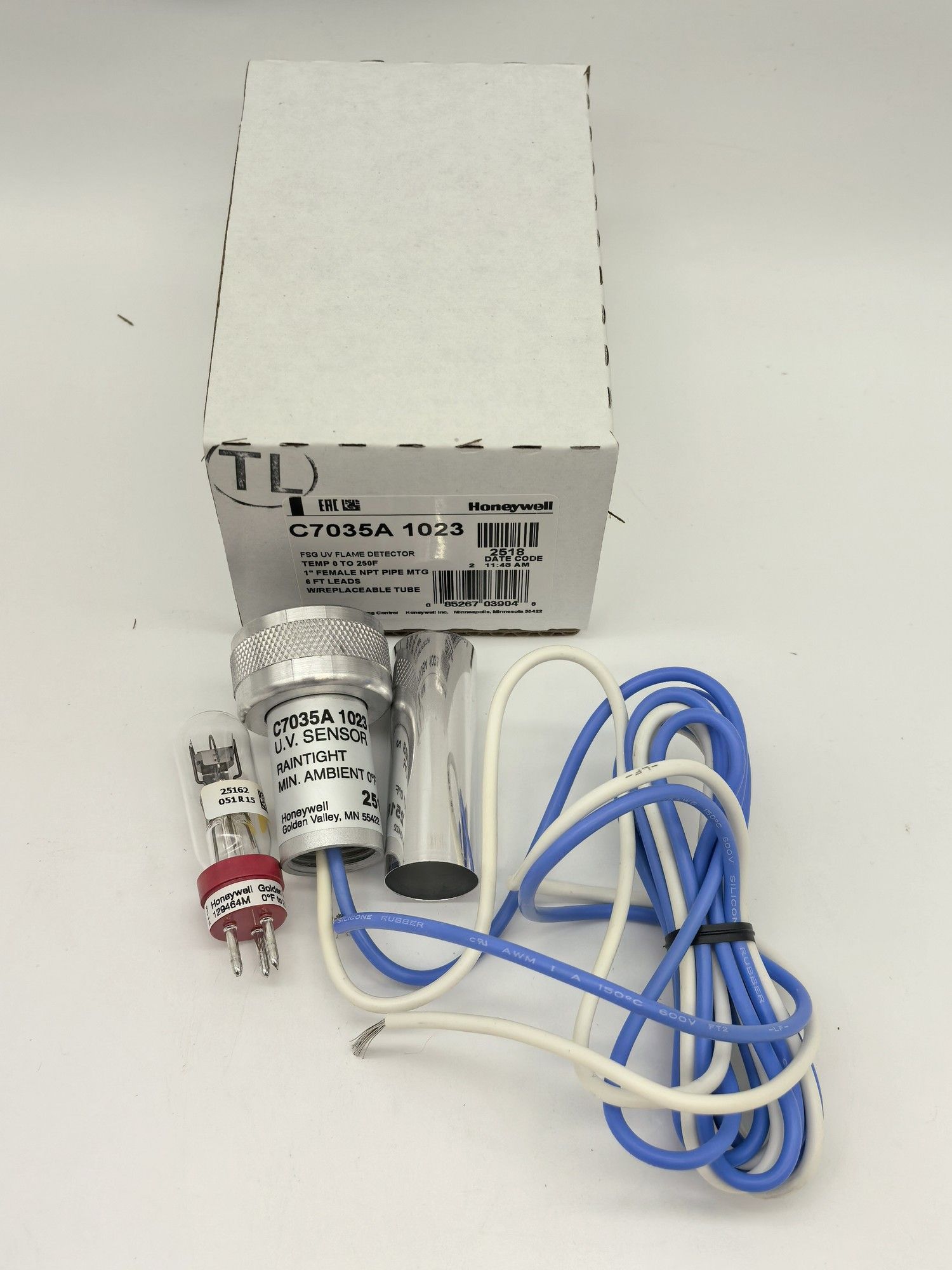 Ультрафиолетовый датчик пламени Honeywell C7035A1023 для газовых и жидкотопливных горелок