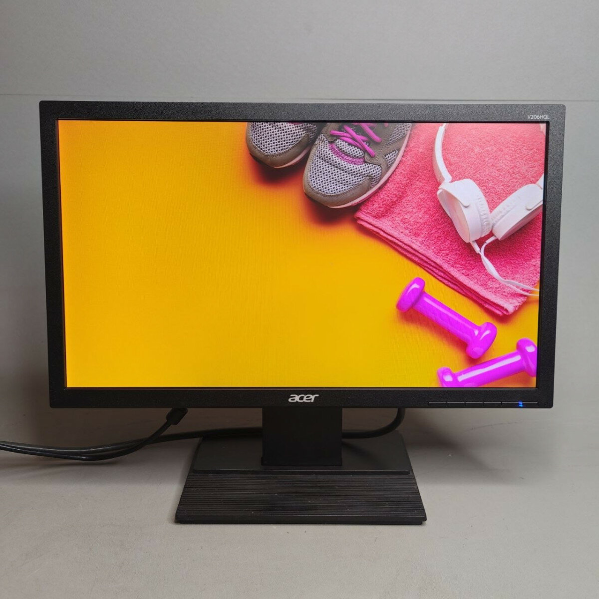 19,5" Монитор Acer V206HQLAbi, черный