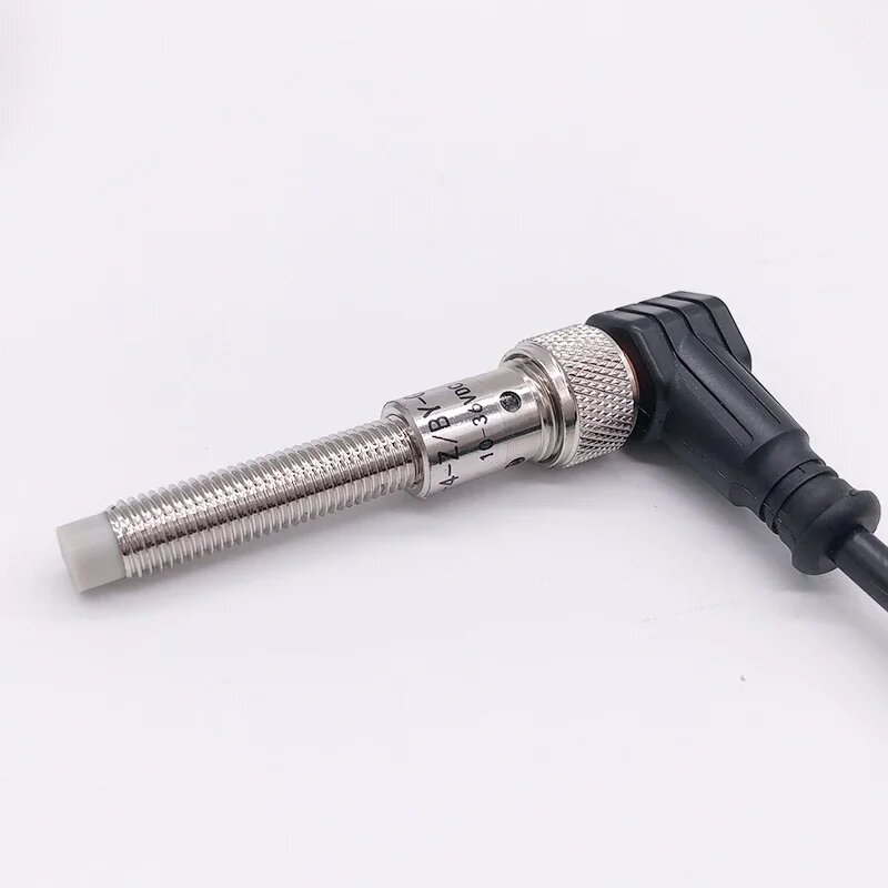 Датчик приближения AUCHTEL IP65 M8 4-контактный LJ8A3-2 (2mm L), PNP NO