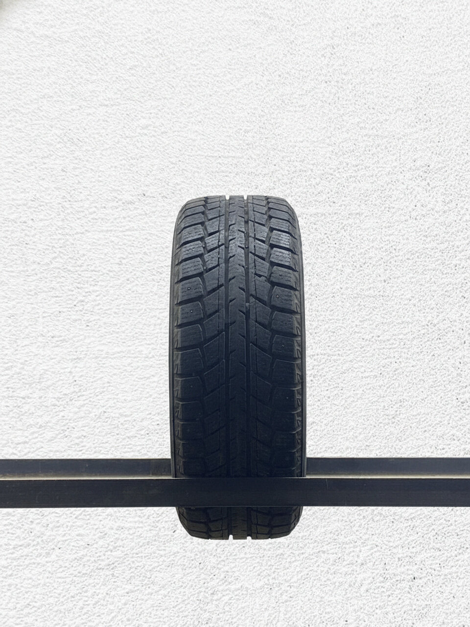 Зимние шины шипованные HORIZON HW501 205/55 R16 5% износ DSV059