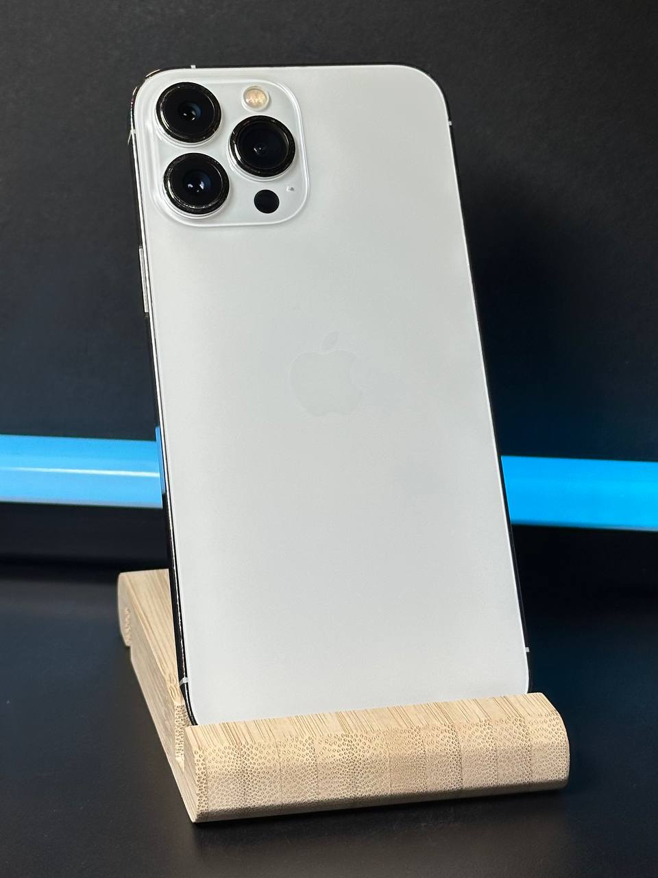 Смартфон Apple IPhone 13 Pro Max, 256 ГБ, nano-SIM + eSIM, белый