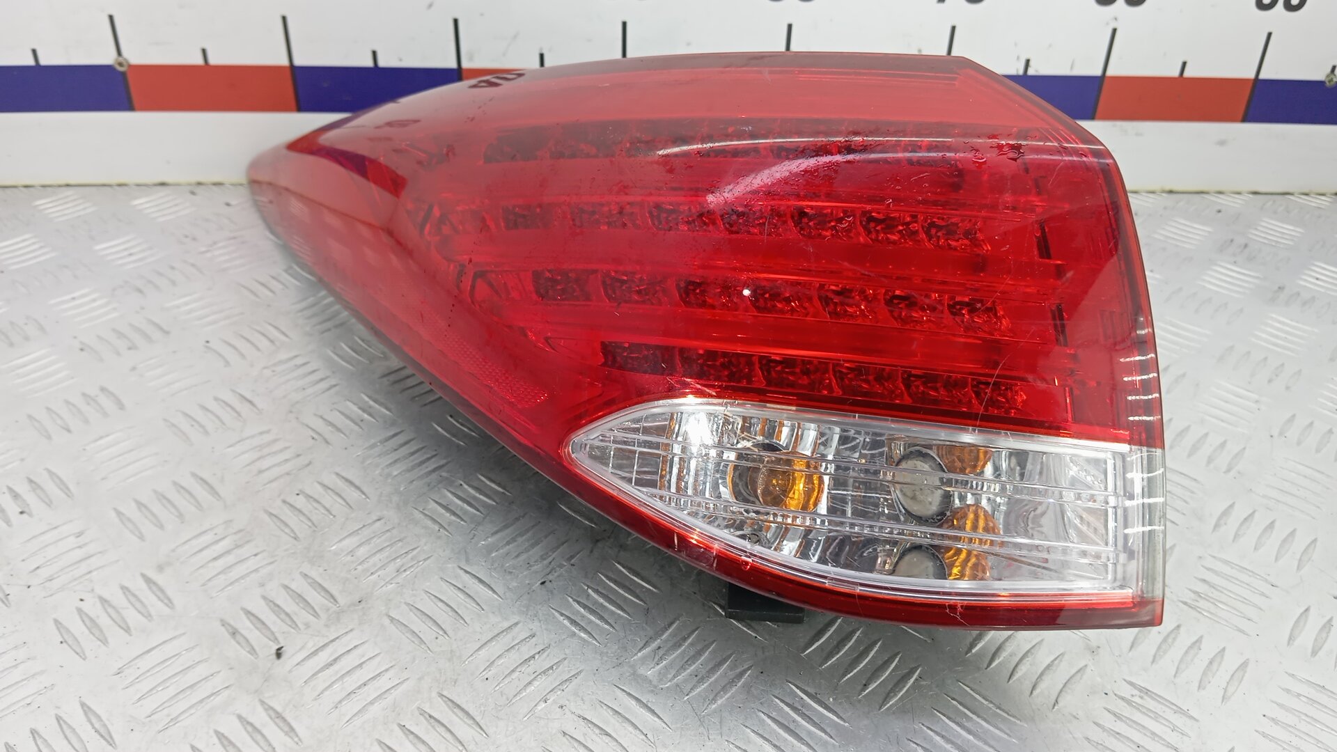 Фонарь задний левый HYUNDAI I40, Номер 924013Z000