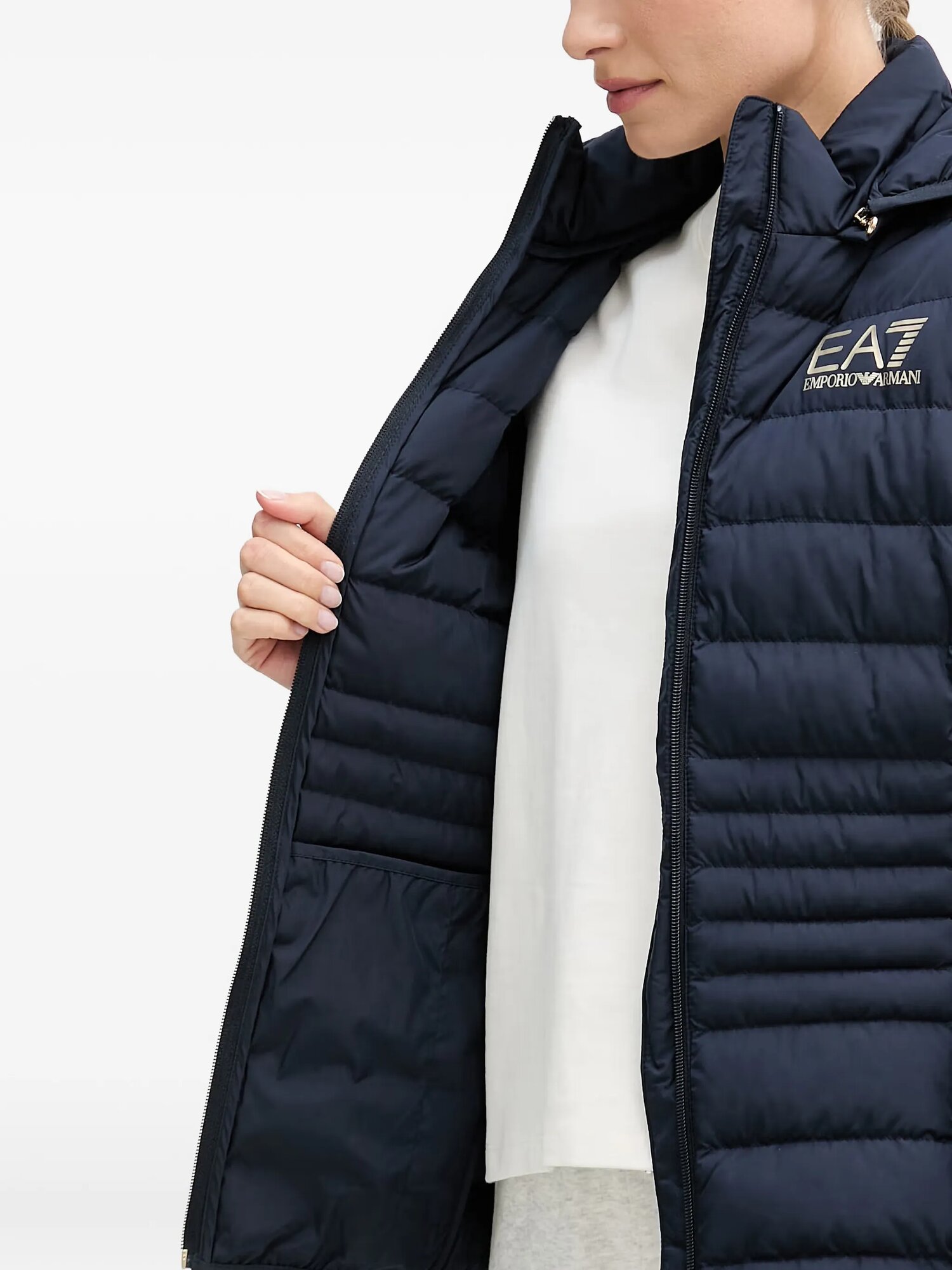 Куртка EA7 EMPORIO ARMANI, размер 40 — фото 1
