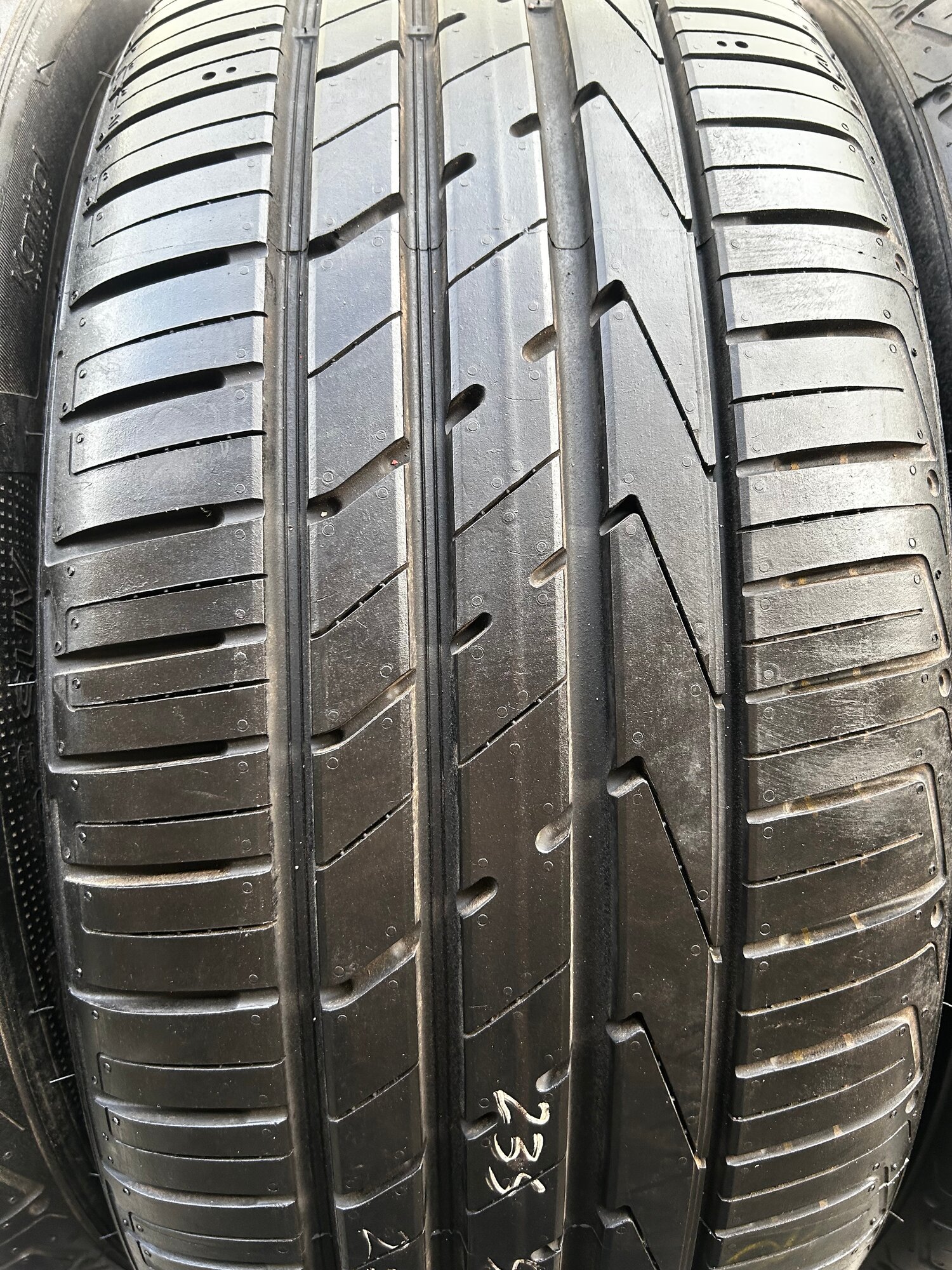 Hankook Ventus S1 Evo2 K117 235/50 R19 99V