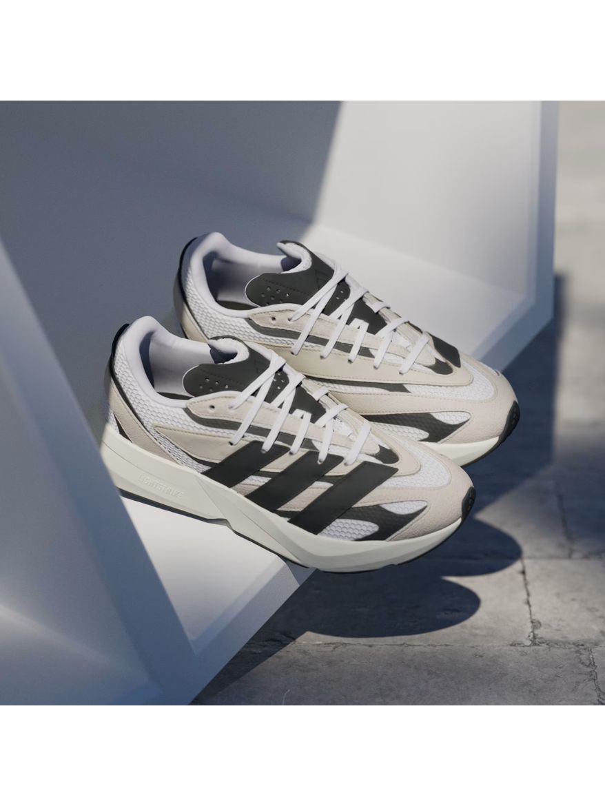 Кроссовки adidas Lightstride, полнота F (EU)/ на среднюю стопу, размер 7 UK, черный, бежевый, белый — фото 1