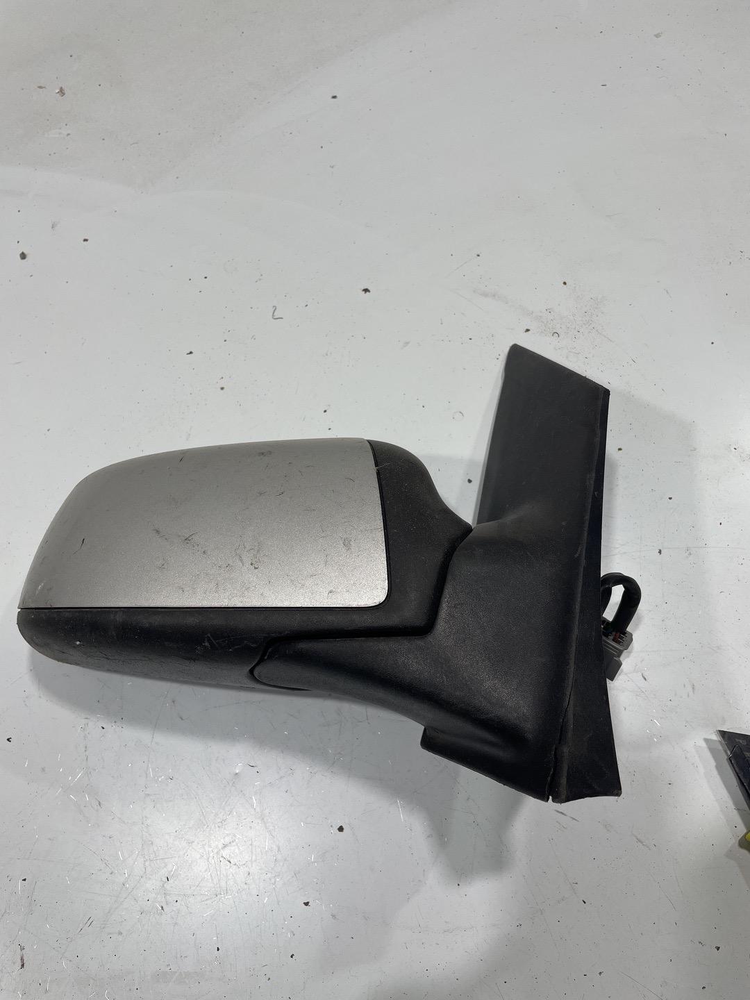 Зеркало наружное правое Ford Focus 2 (2004 - 2008) 212876100