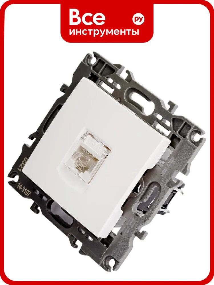 Розетка ЭРА RJ45, IP20, белый Б0034302, встраиваемый поликарбонатный корпус, механизм с винтовой зажимной системой