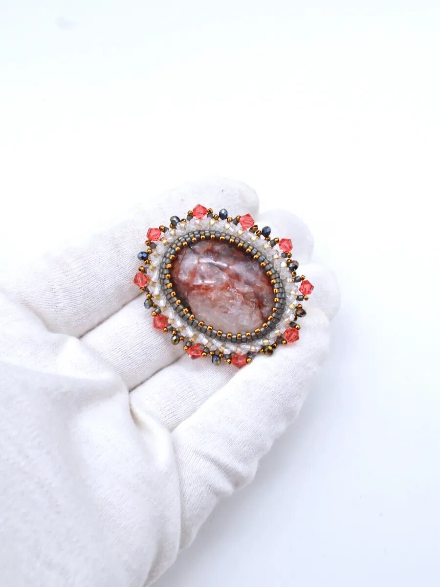 Брошь, кристаллы Swarovski, кварц, бисер, гематит, кристалл