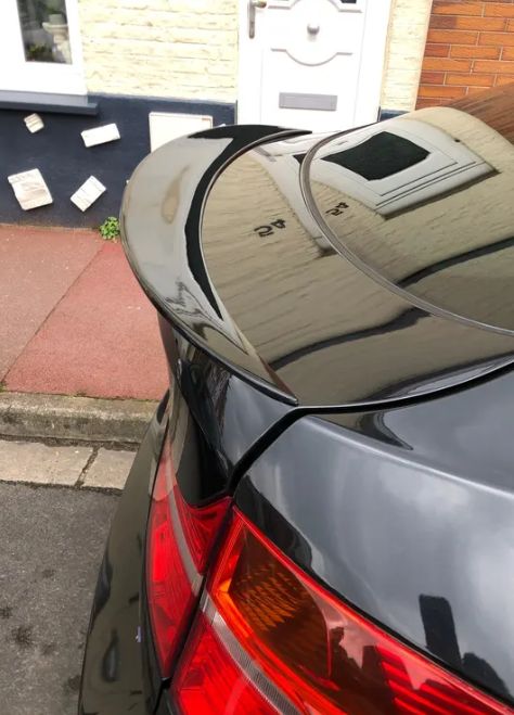 Спойлер на BMW X6 E71 (Черный глянец)