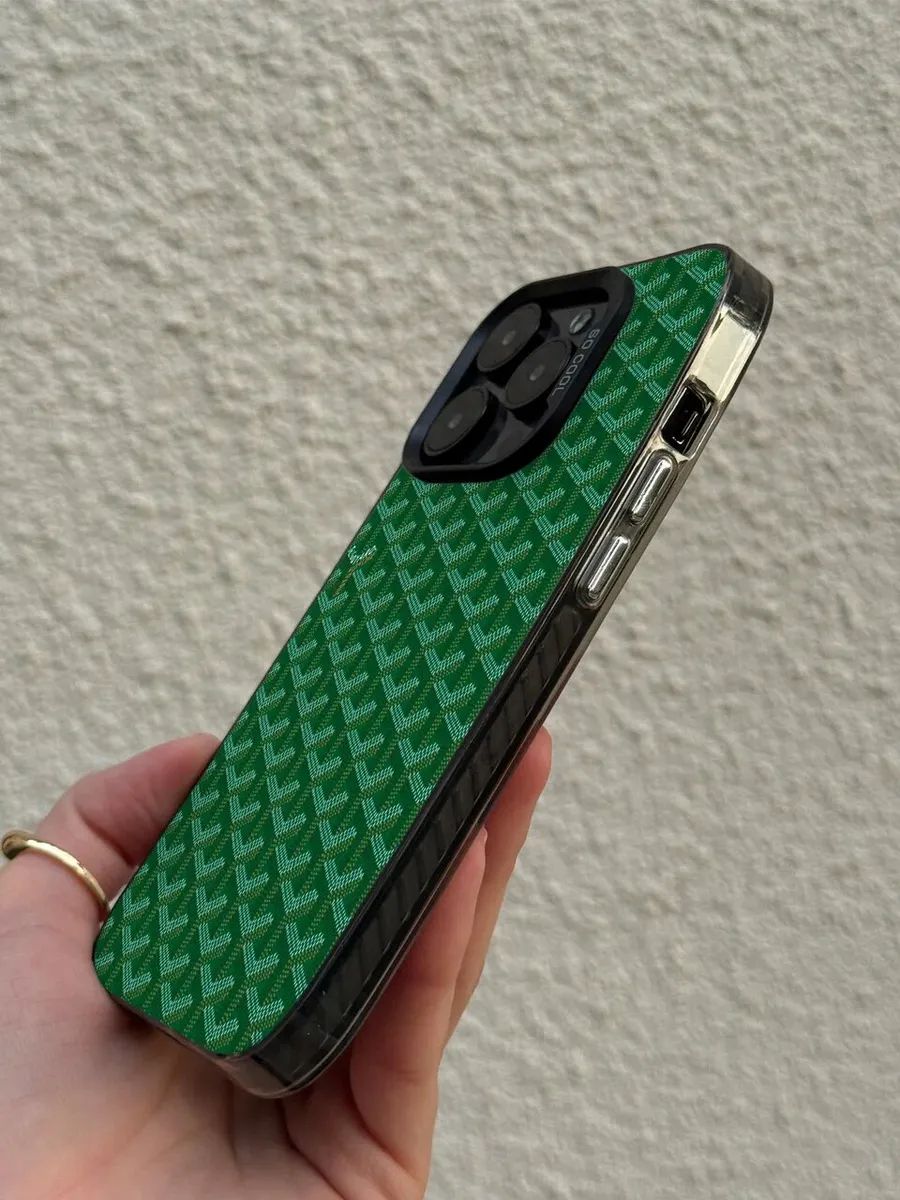 Чехол на Iphone 15 Pro goyard — фото 1