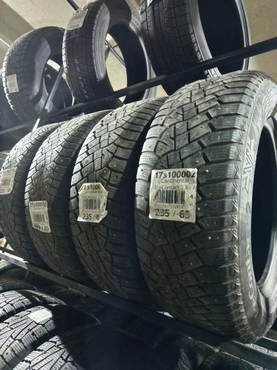 Комплект (4 шт) зимних БУ шин шипованные Continental IceContact 2 235/65 R17 40% износ