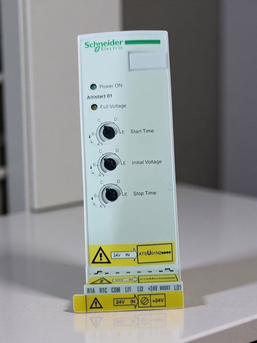 Schneider Electric ATSU01N232LT Устройство плавного пуска ATSU01 32A
