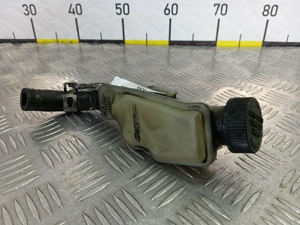 Бачок гидроусилителя Б/У для MAZDA 3 BK рестайлинг (2006—2009) BP4L32690B