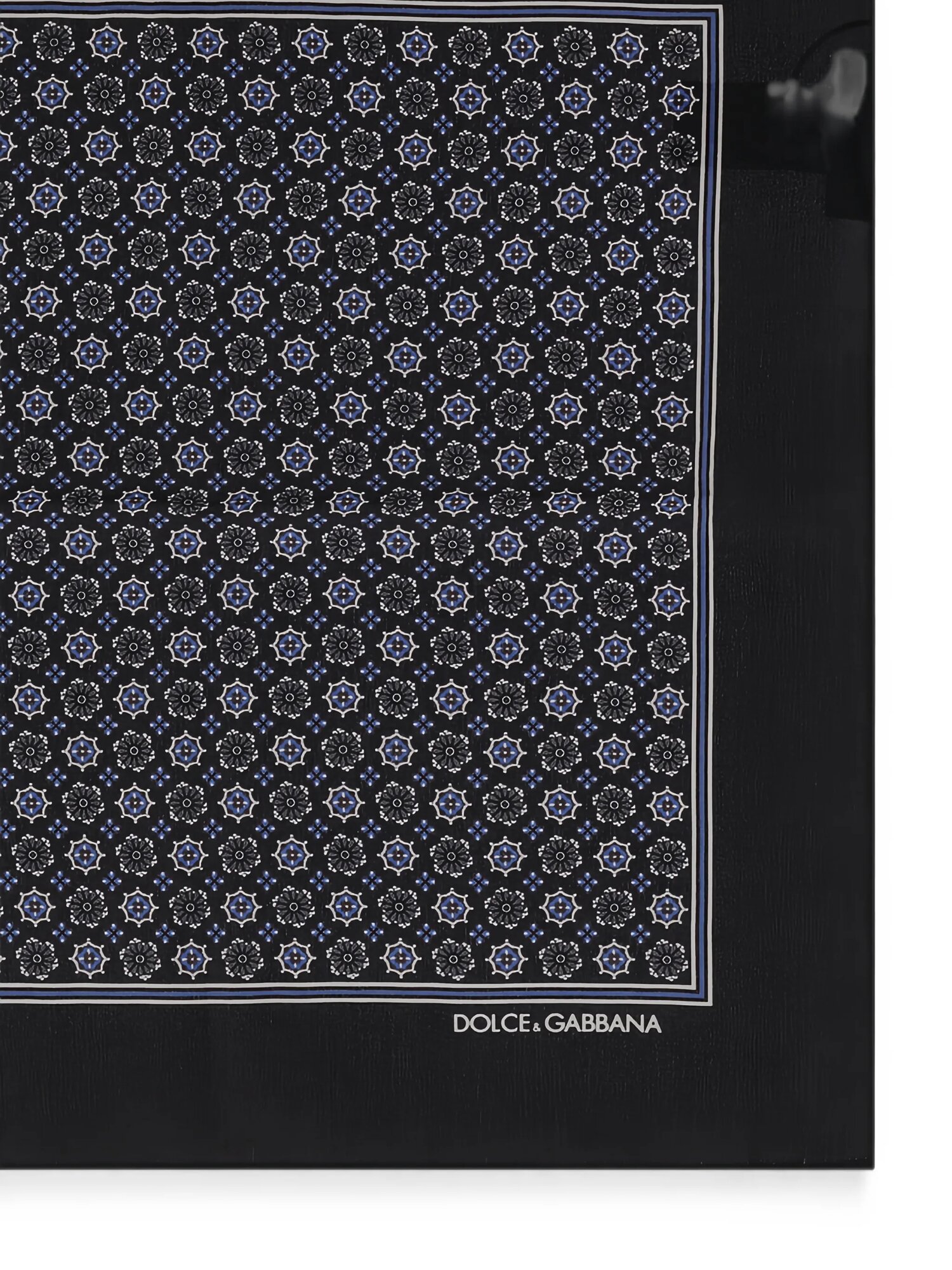 Шарф DOLCE & GABBANA Geometric-print pocket square для мальчиков, черный — фото 1