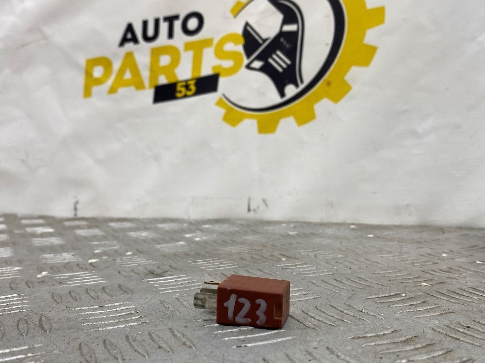 Реле Renault Logan 8200263342 Б/У с пробегом