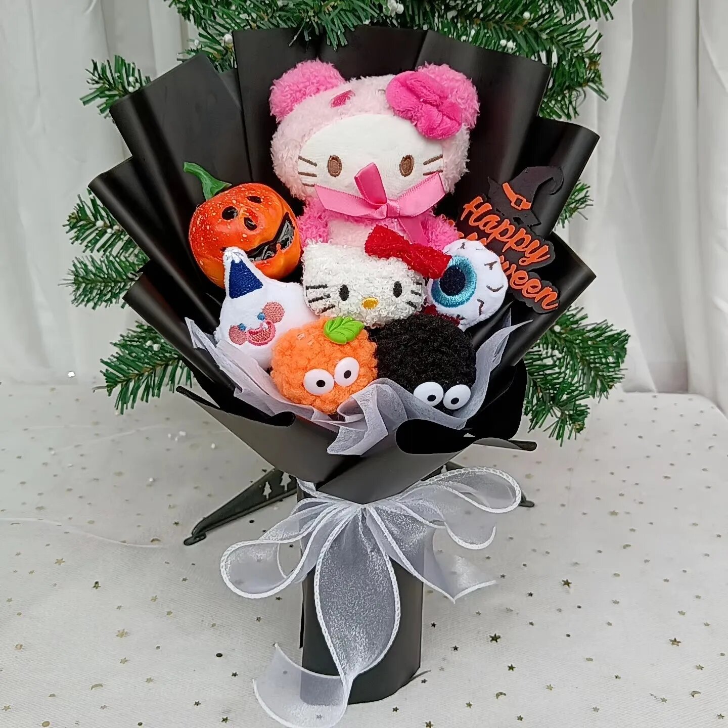 Плюшевый букет Hello Kitty 25