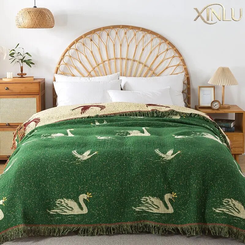 Винтажный плед с кисточками, орнамент в виде лебедя, размер 200x230 см