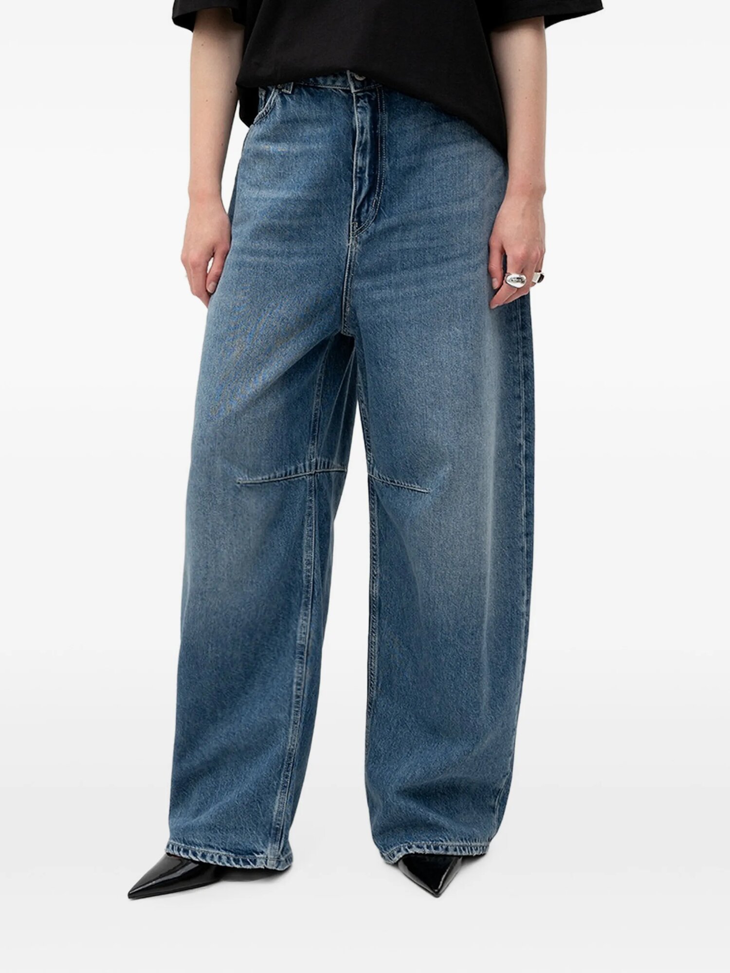 Джинсы Logo-patch wide-leg jeans 