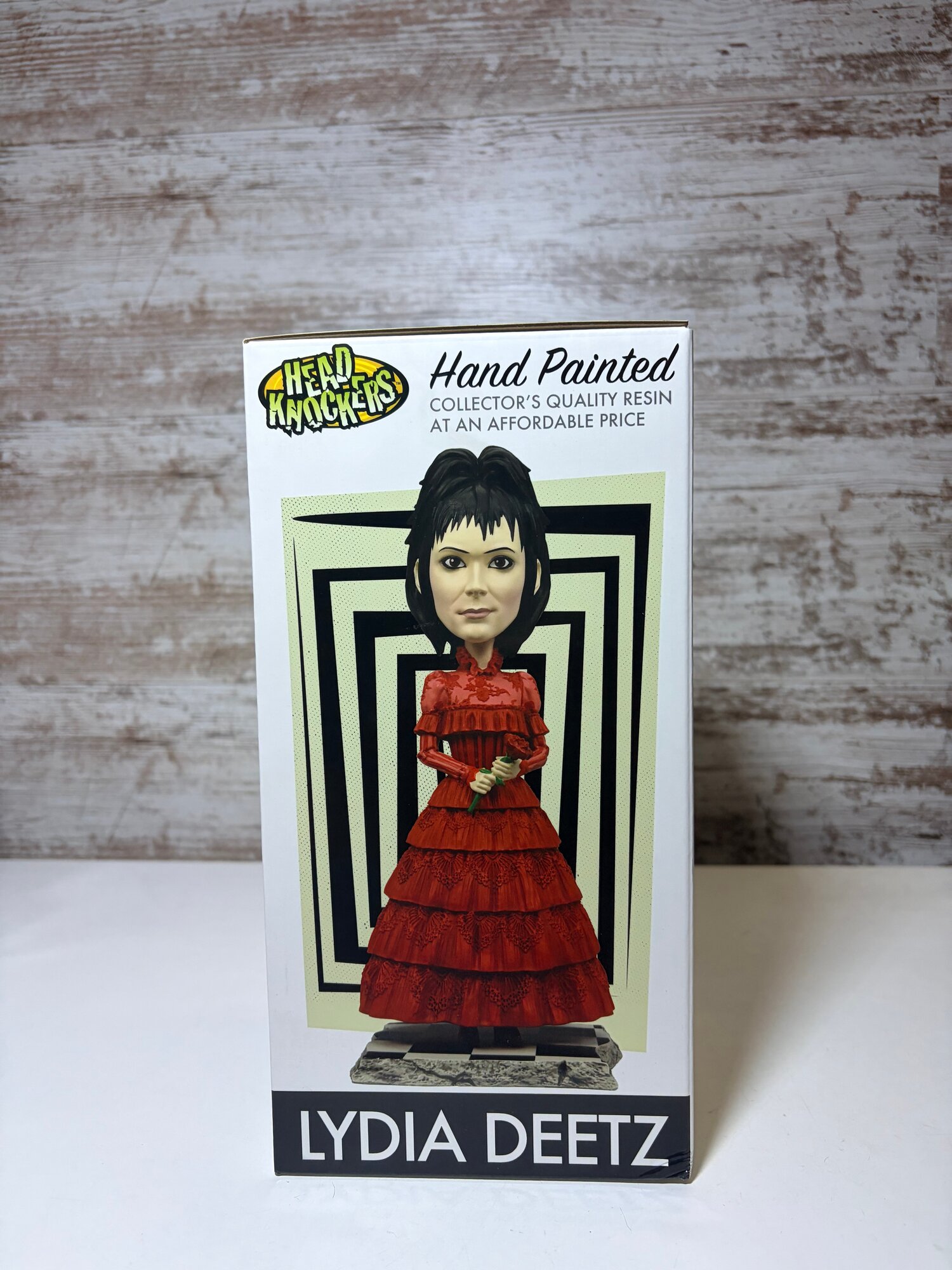 Коллекционная фигурка Head Knockers Beetlejuice Beetlejuice Lydia Deetz (Лидия Дитц) , ручная роспись, NECA