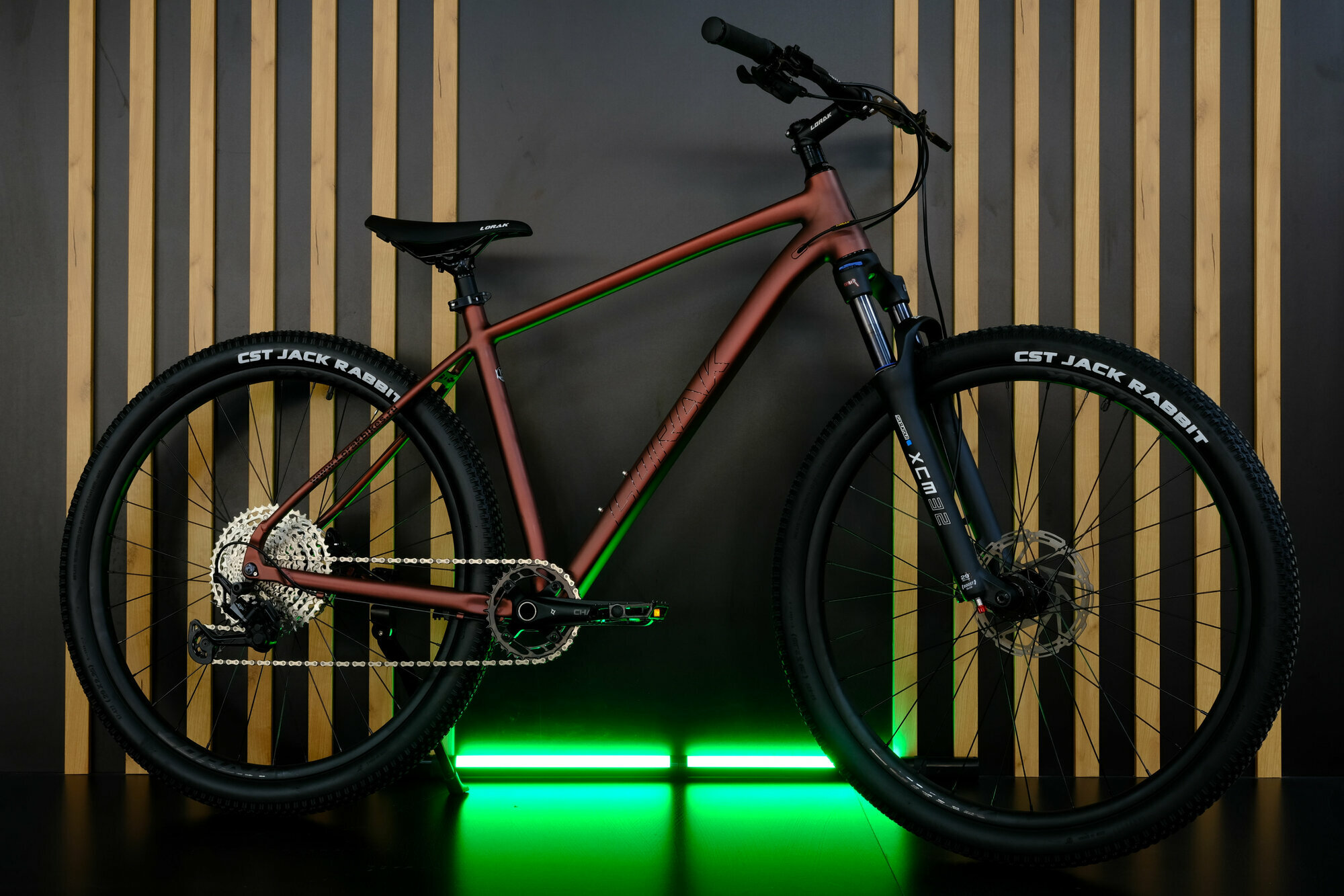 Горный велосипед на осях LORAK Sel 9950 XT Матовый Коричневый, под рост 182-195, Suntour XCM
