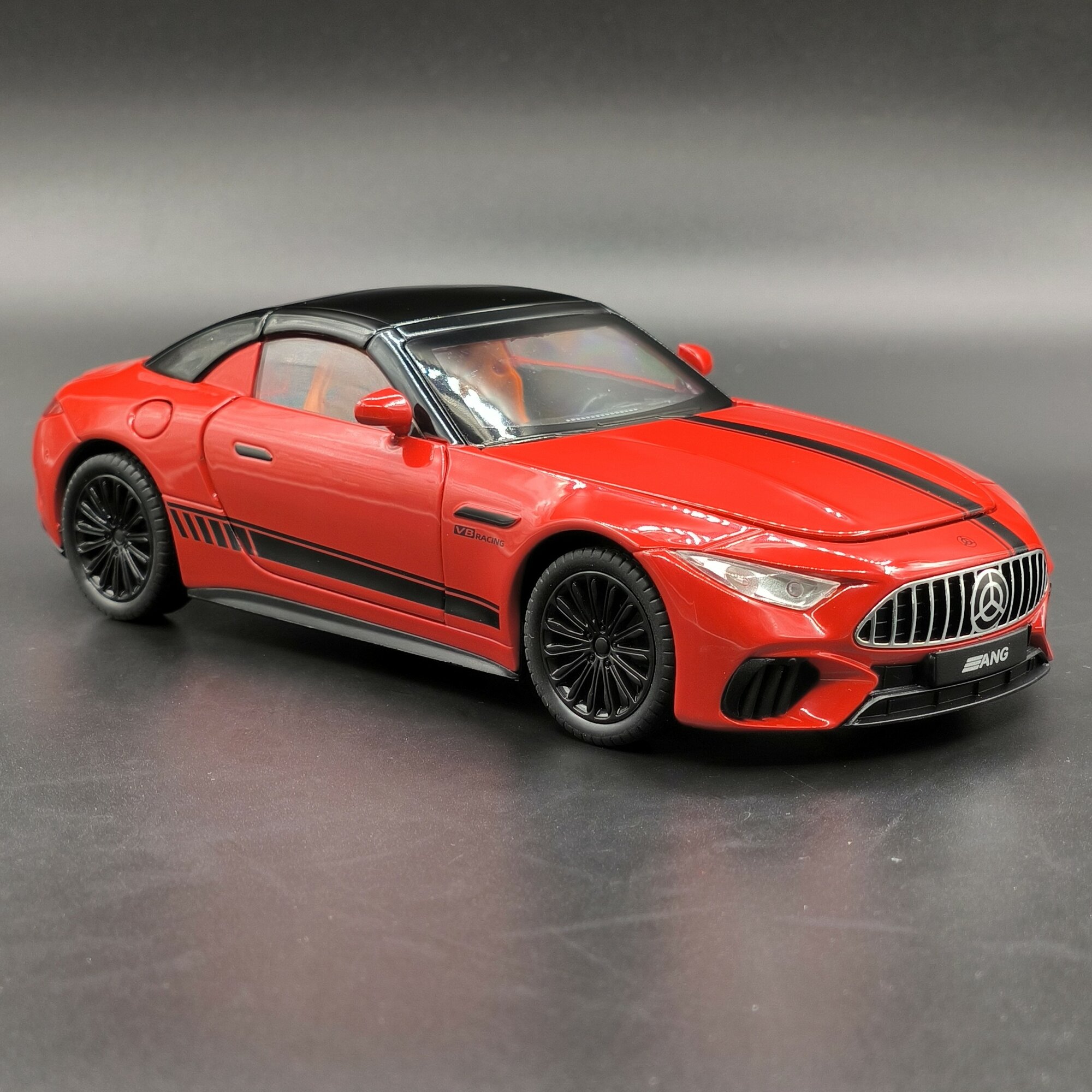 Mercedes-benz SL63 AMG металлическая модель с откидной крышей. С световыми и звуковыми эффектами. Масштаб 1:24