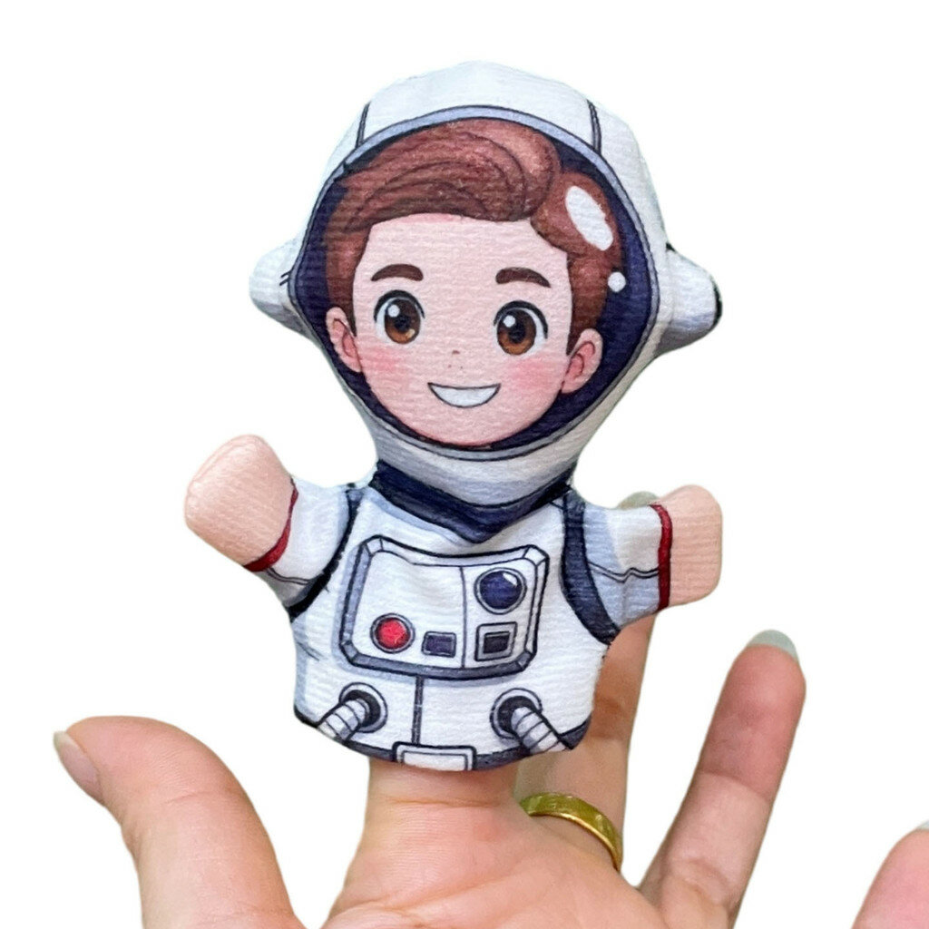 Professional person plush finger puppet toy with soft pp cotton for kids play and collectible items mini astronaut