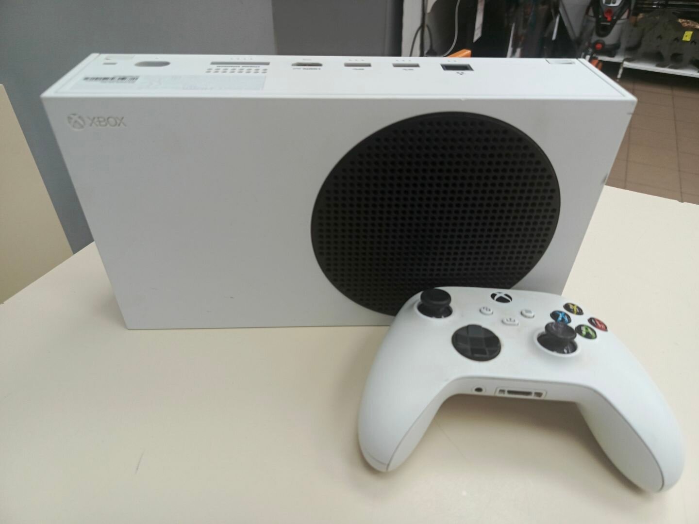 Игровая приставка Microsoft Xbox Series S 512 SSD, Белый, Геймпад + Шнур питания, Б/У, Уценка