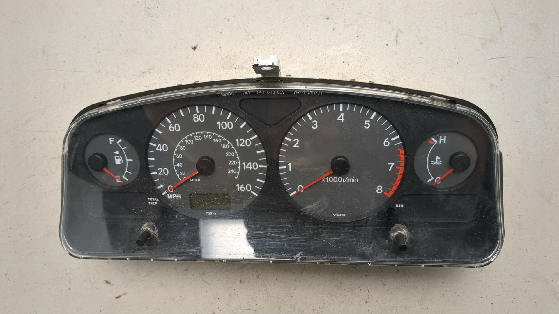 Приборная панель Toyota Avensis 1 Б/У