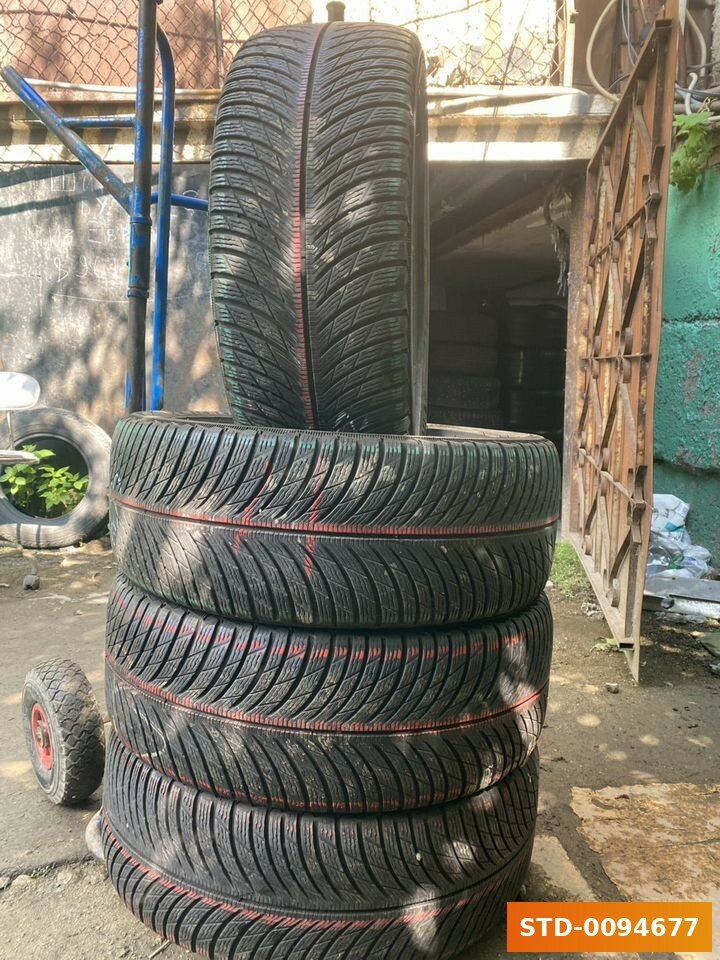 Комплект (4 шт) зимних БУ шин Michelin Pilot Alpin 5 235/45 R19 45% износ 8279023236