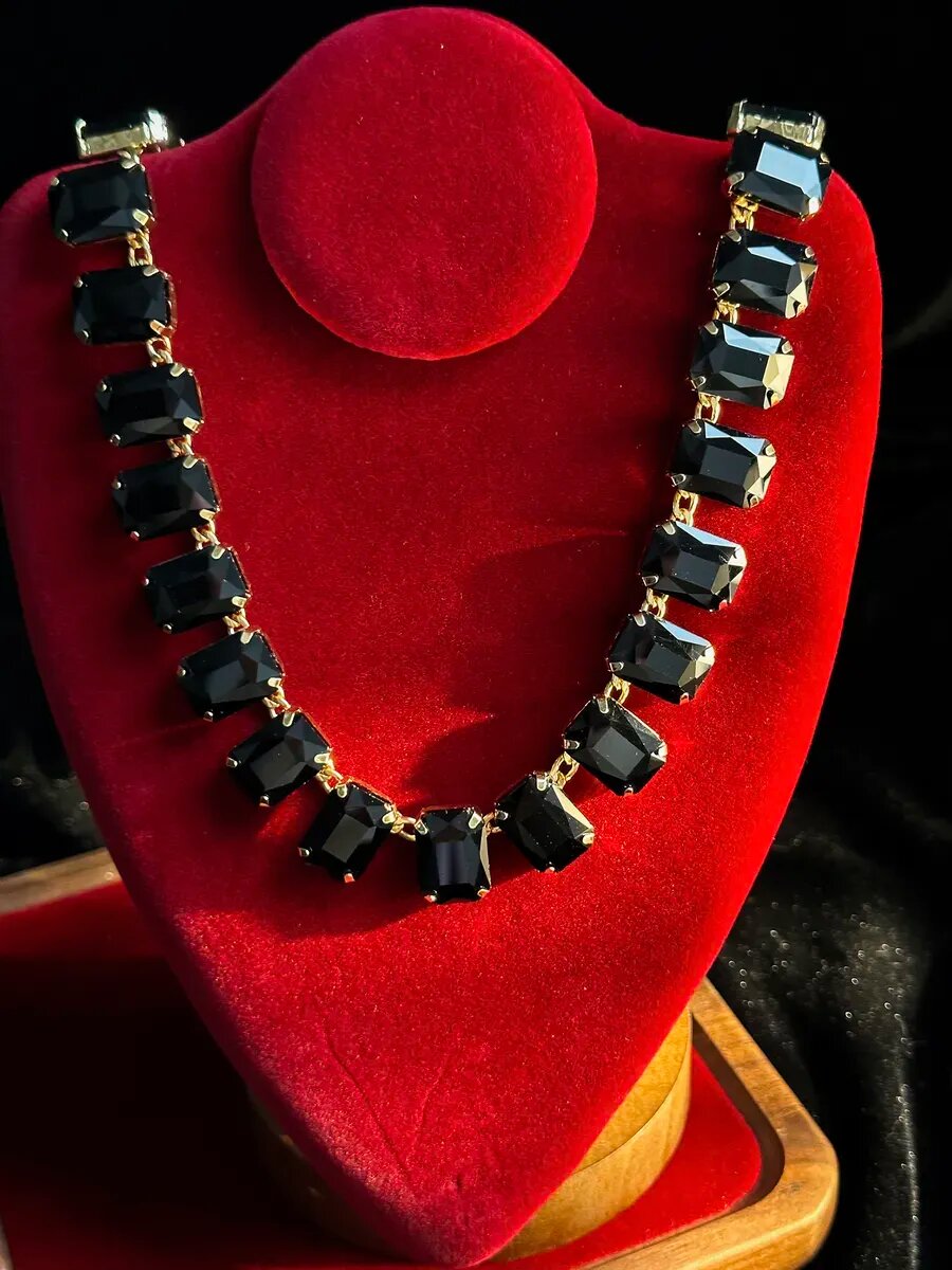 Колье, кристаллы Swarovski