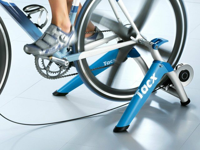 Велотренажер Tacx Satori Smart T2400 (с витрины)