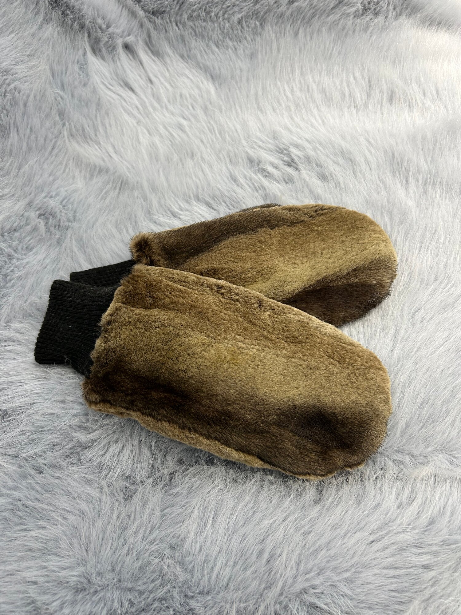 Варежки для женщин
