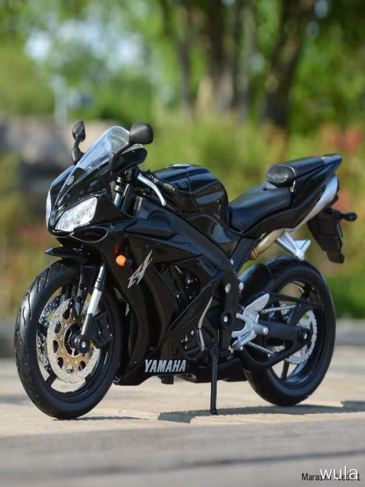 Модель мотоцикла Maisto Yamaha YZ450F черный масштаб 1:12 детализированная игрушка для коллекций и детей