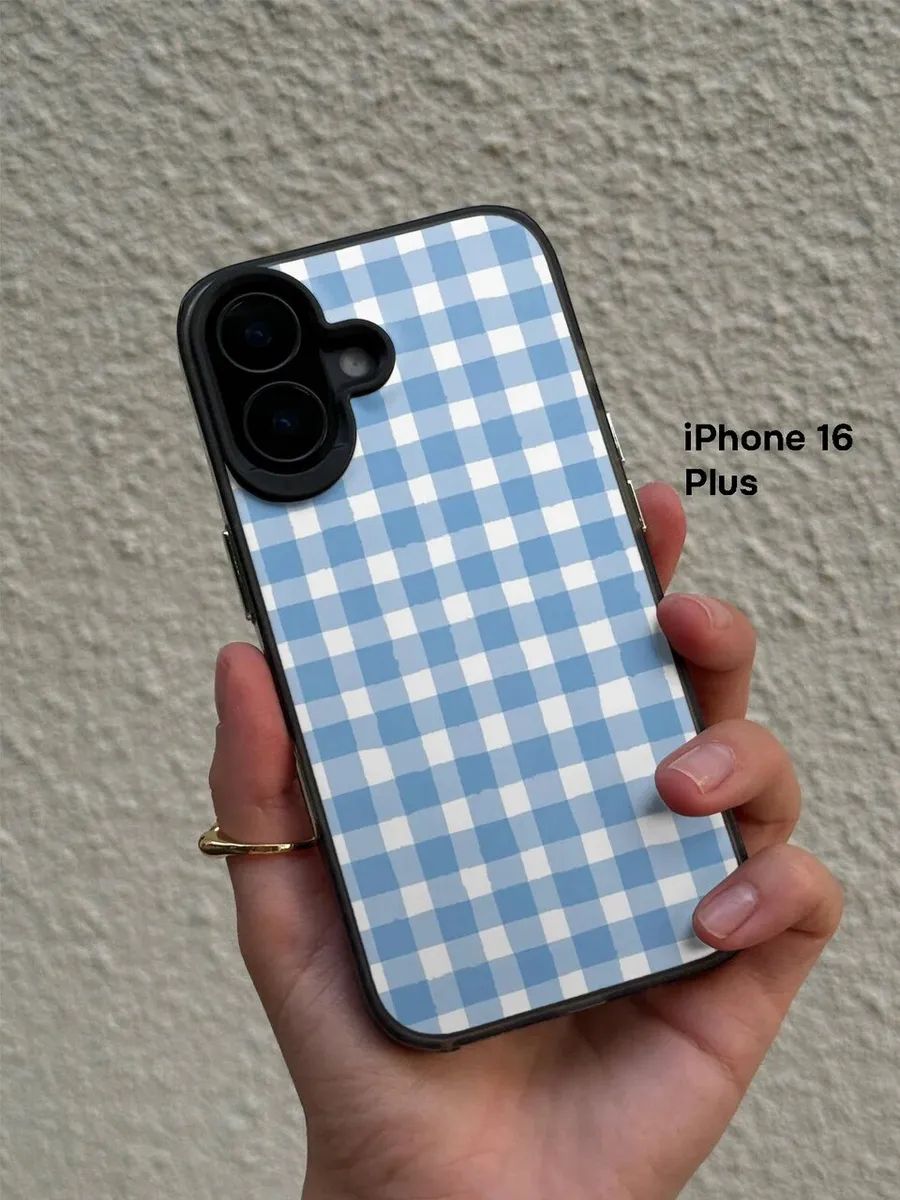 Синий чехол на Iphone 16 Plus в клетку
