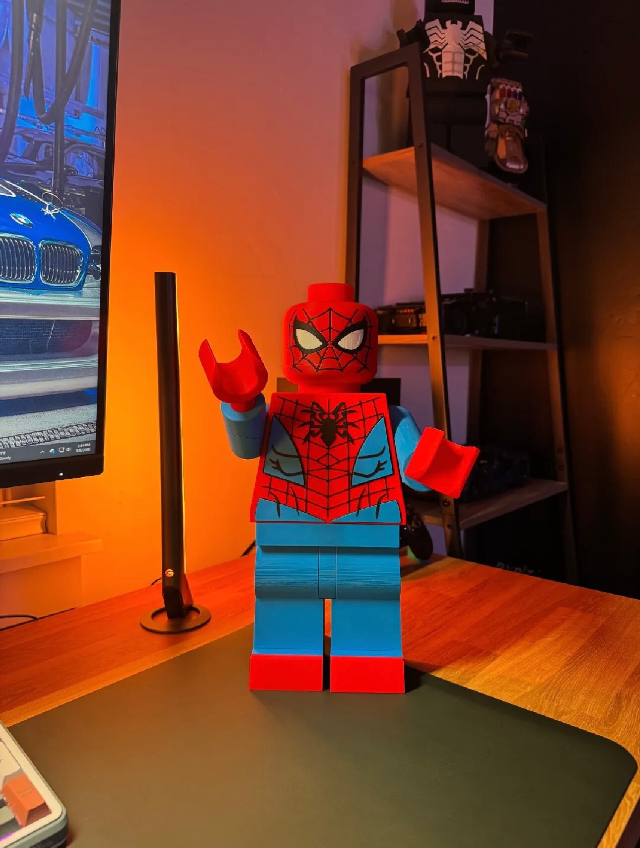 Трендовая интерьерная фигурка SPIDER MAN